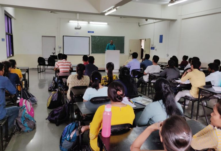 Guest Lectures - One of the best pharmacy college in Pune